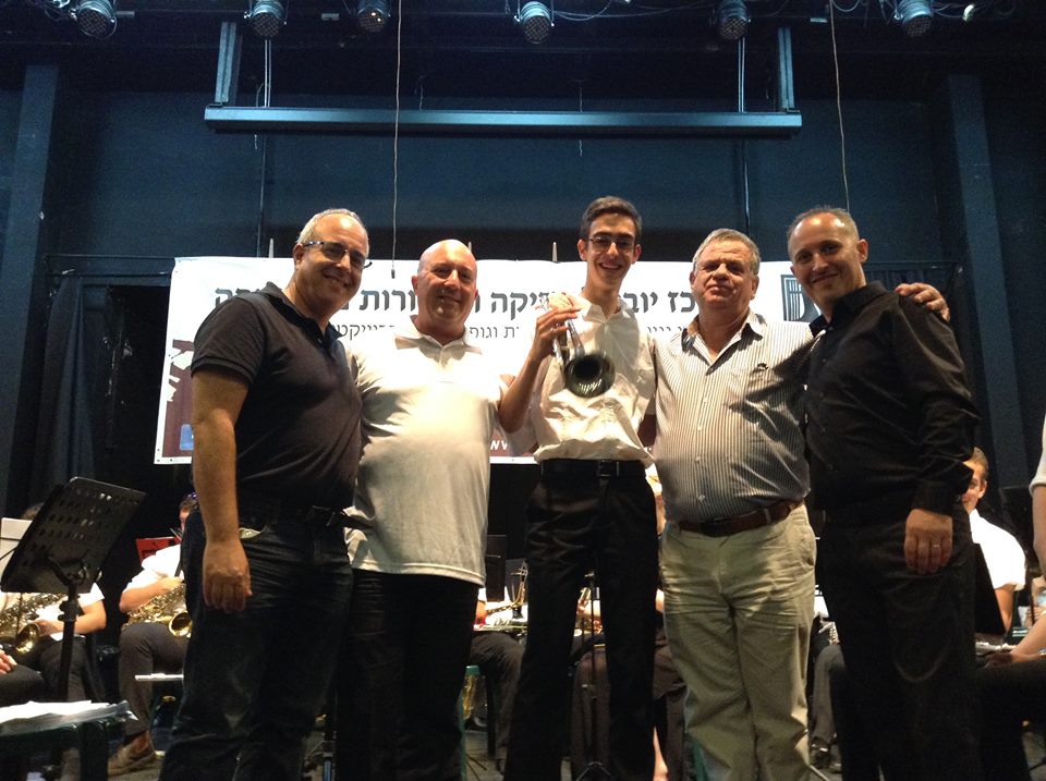 ברכות לאחד עשר מסיימי מרכז יובל השנה | מרכז יובל